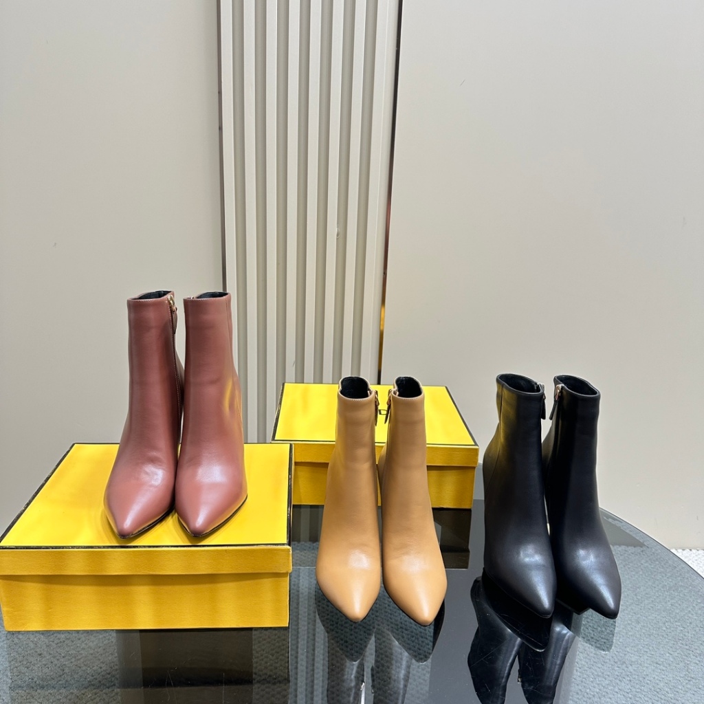 Jual Boots Fendi First 9.5cm Boot | Shopee Indonesia