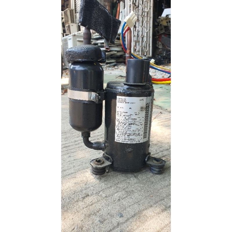 Jual KOMPRESOR AC DAIKIN INVERTER R32 UKURAN 1PK ORIGINAL | Shopee ...