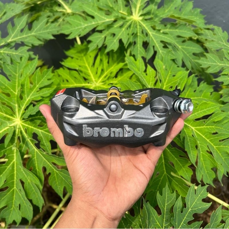 Jual Kaliper Brembo M432 kanan Caliper import M3 Brembo big 4piston set breket disc 300 dan 320 ...