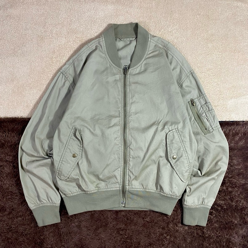 Jual Uniqlo GU Bomber Jaket | Shopee Indonesia