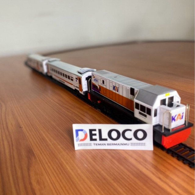 Jual paket Rangkaian murah Mainan Kereta Api Indonesia,Lokomotif cc 201,1 gerbong ekonomi putih ...