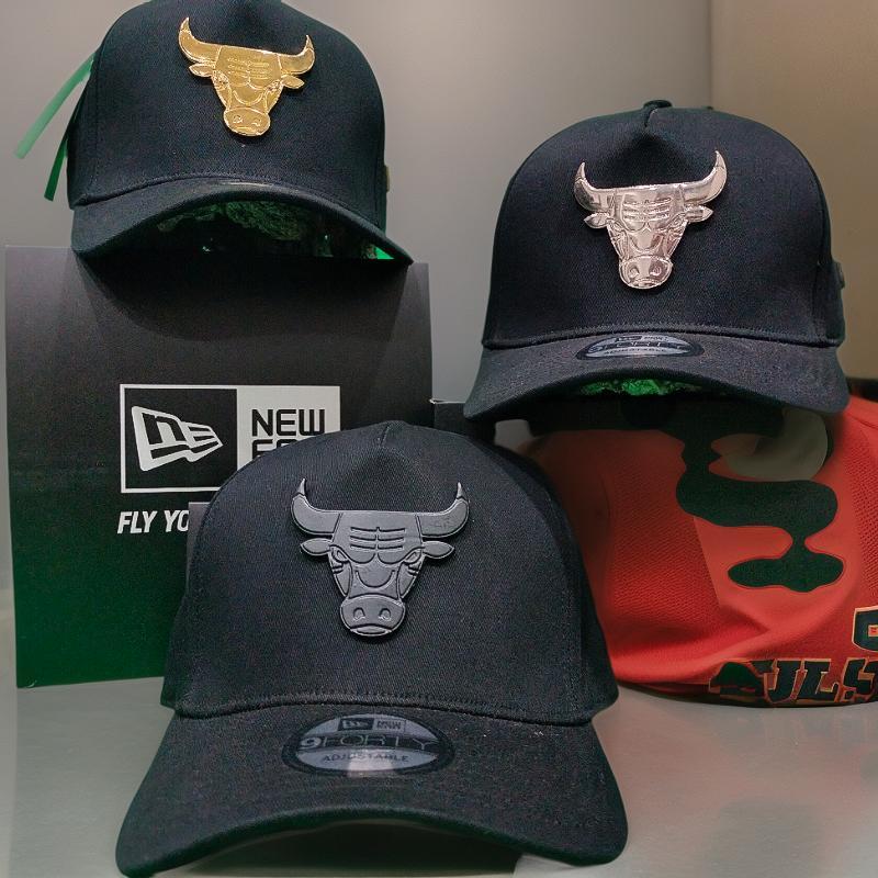 Jual CHICAGO BULLS METAL TOPI HITAM LOGO HITAM SILVER GOLD / TOPI ...