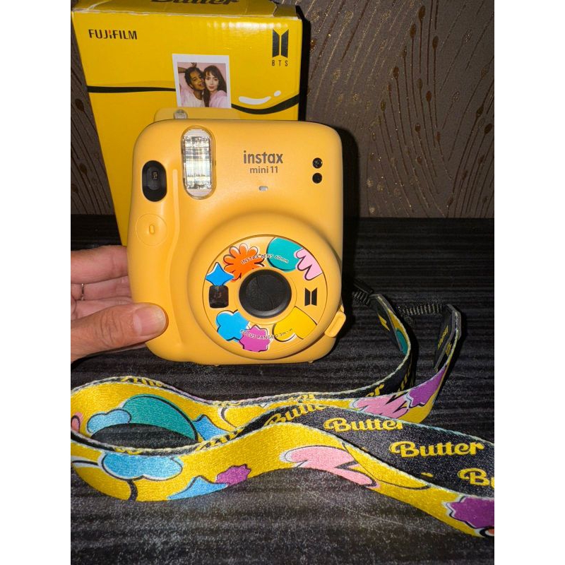 Jual fujifilm camera instax mini11 edisi BTS Butter warna kuning ...