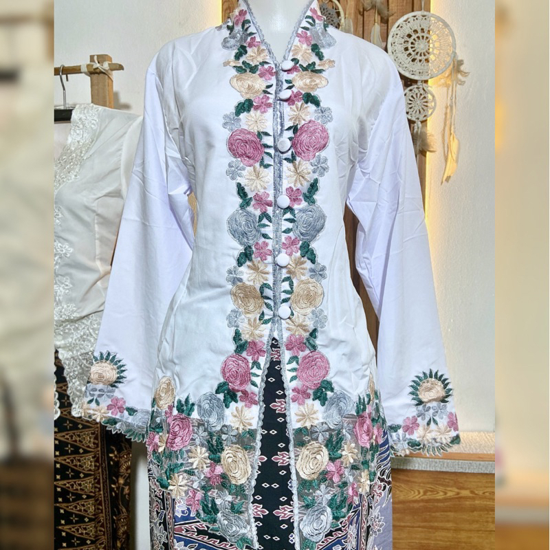 Jual KEBAYA ENCIM MODERN MOTIF BUNGA S s/d 5L (JUMBO) | Shopee Indonesia