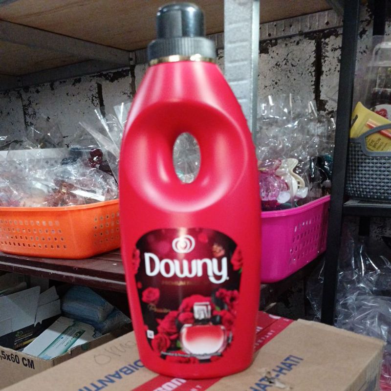 Jual Downy pelembut pewangi kemasan botol 900ml | Shopee Indonesia