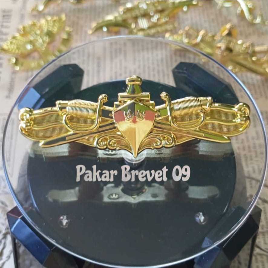 Jual Pakar Brevet 09 : BREVET TNI AL/BREVET ATAS AIR AMERIKA/BREVET ...