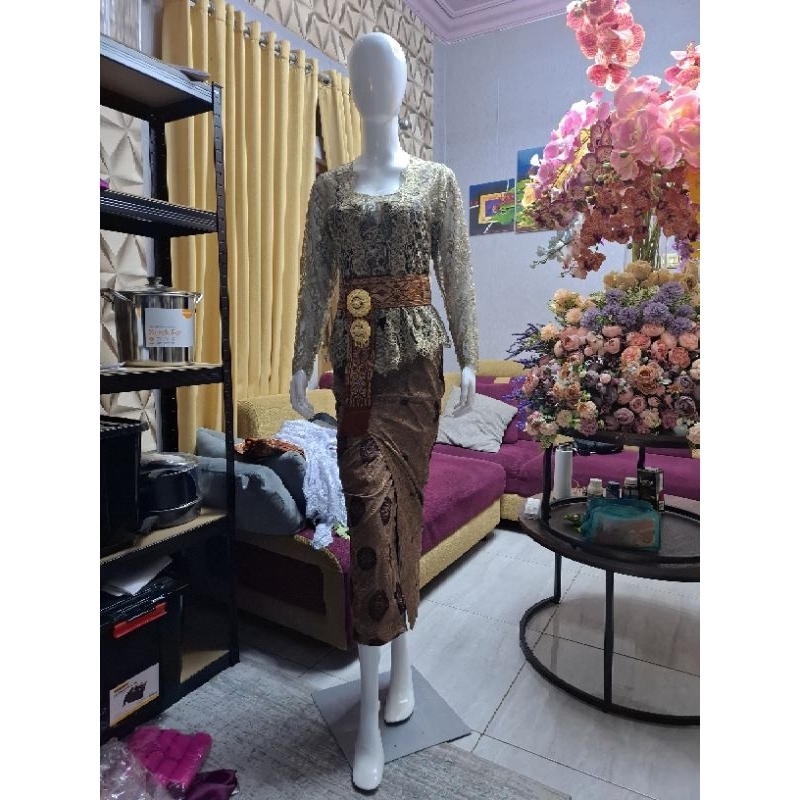 Jual manekin full body cewek TANGAN LURUS KAKI TEKUK( FREE PETI KAYU ...