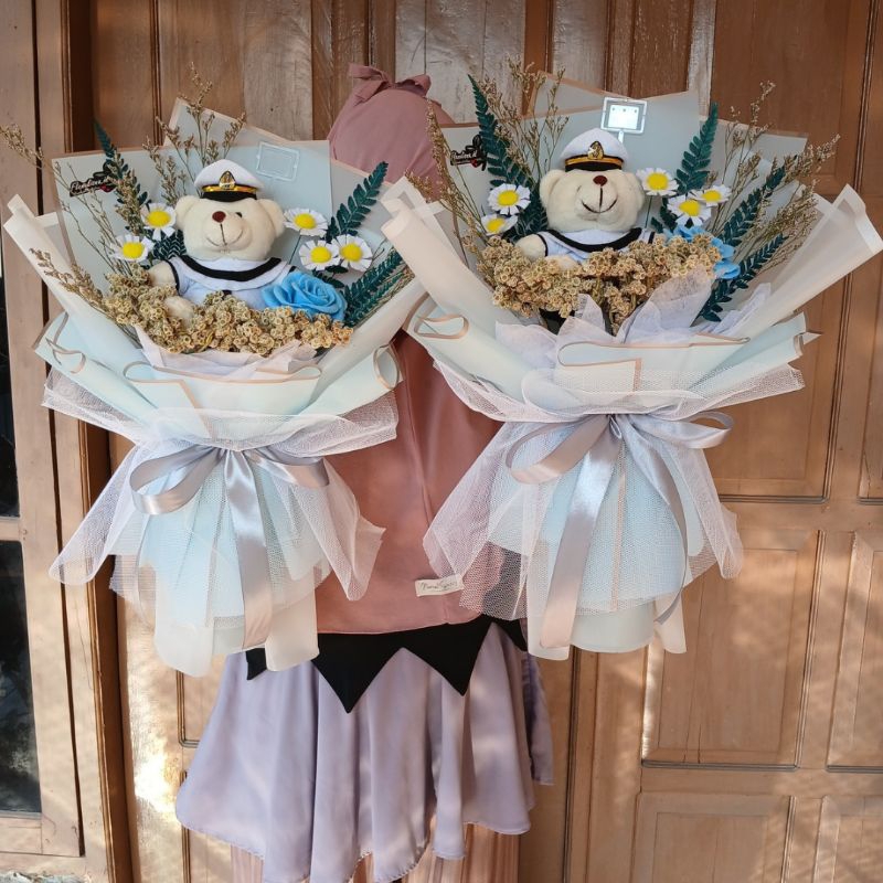 Jual Buket bunga edelweis boneka wisuda/profesi | buket polisi | buket ...