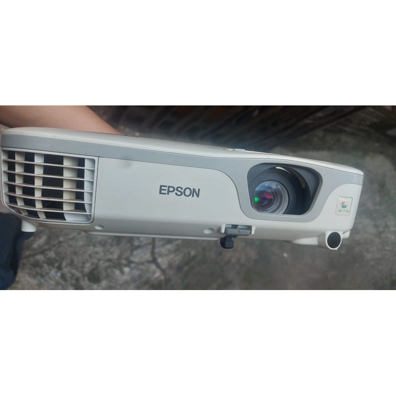 Jual proyektor Epson eb s11 | Shopee Indonesia