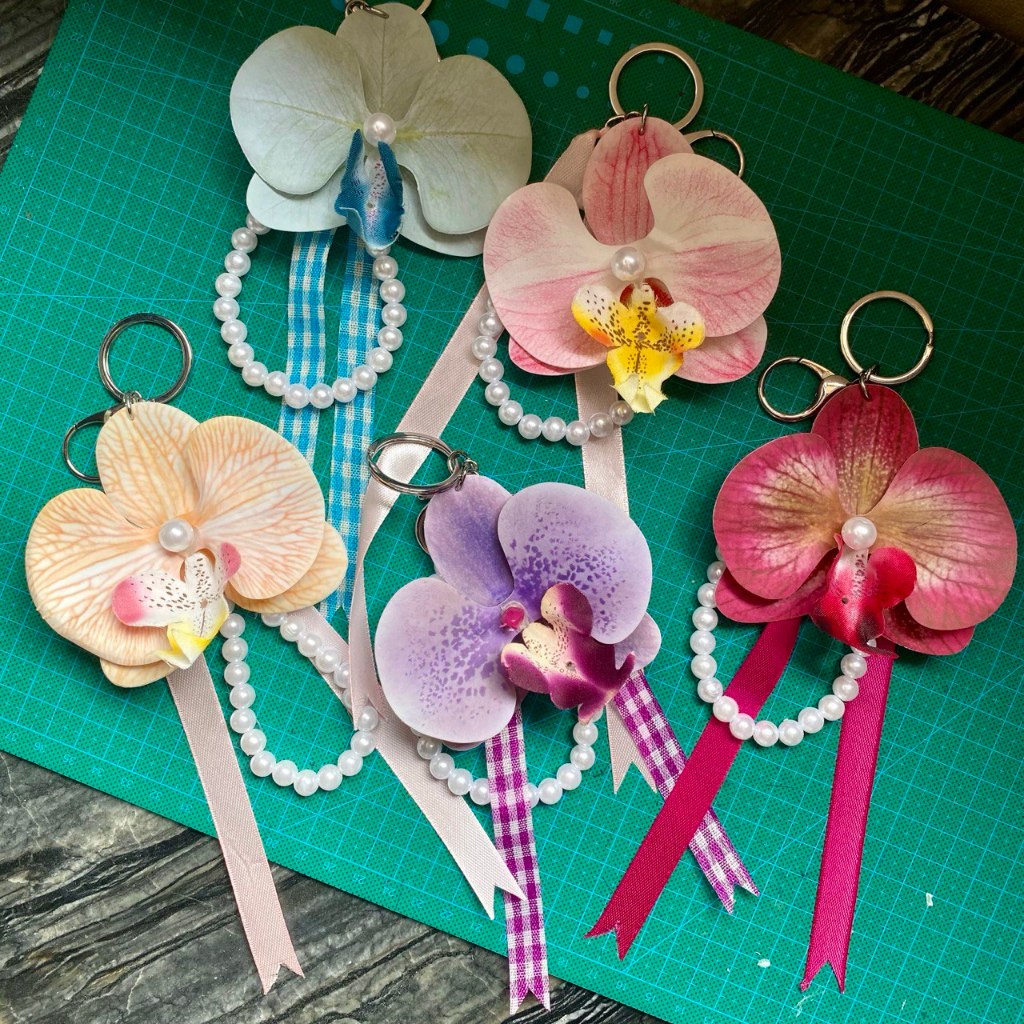 Jual Pearl Orchid Keychain / Pearl Orchid Bag Charm / Gantungan Kunci ...