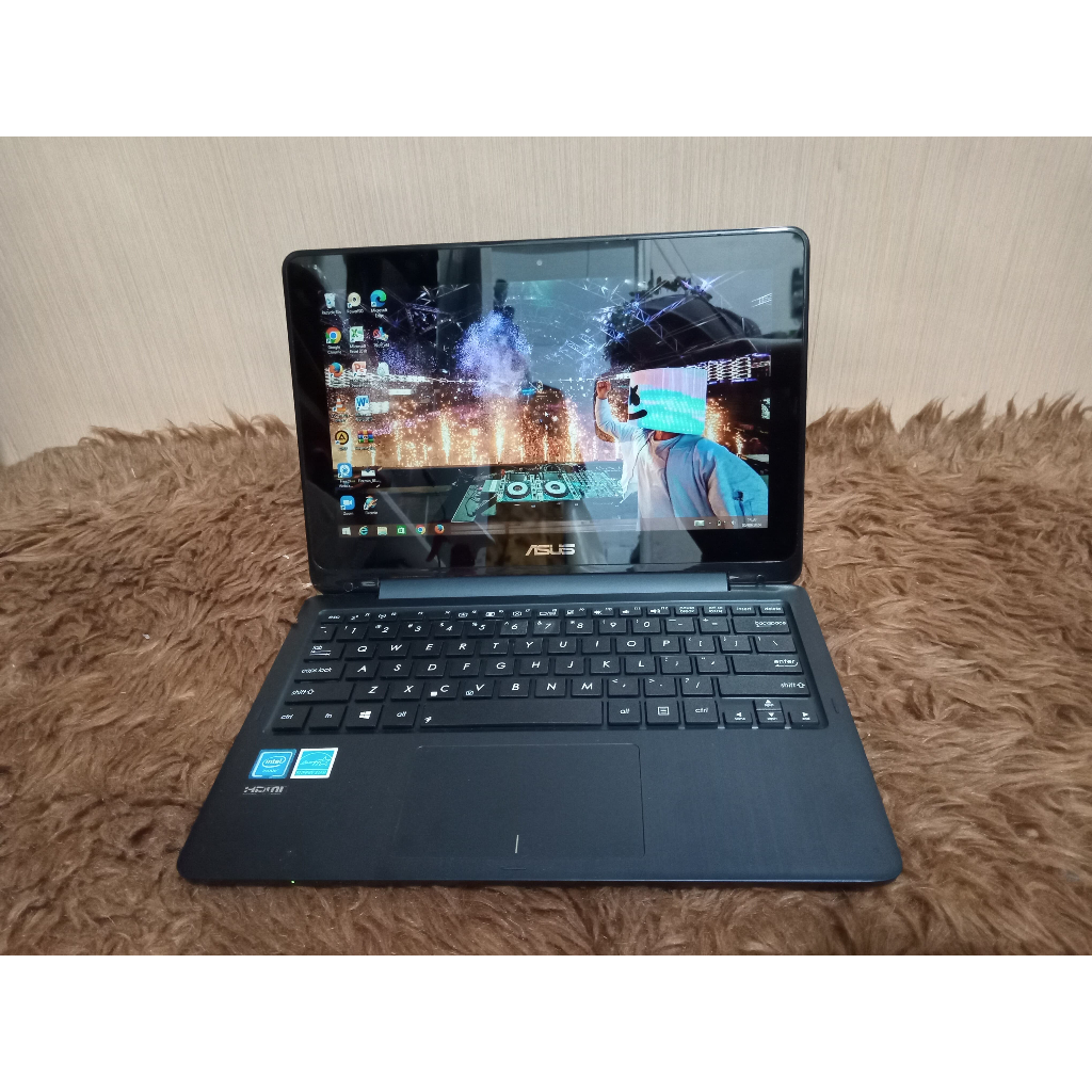 Jual Notebook Asus TP200S TOUCHSCREEN ram 2gb 64gb ssd MULUS NO MINUS ...