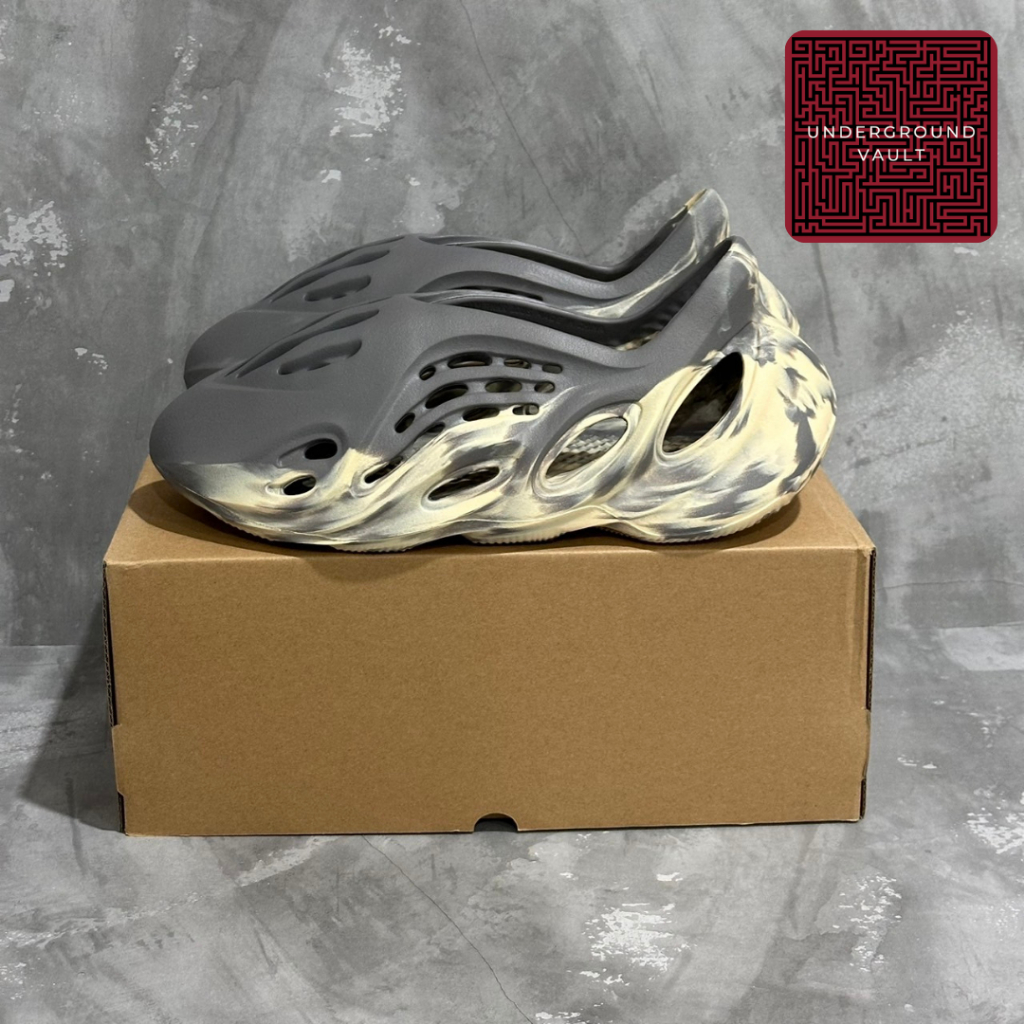 Jual Sendal / Sandal Yeezy Foam Runner RNR RNNR MXT Moon Grey / Gray ...