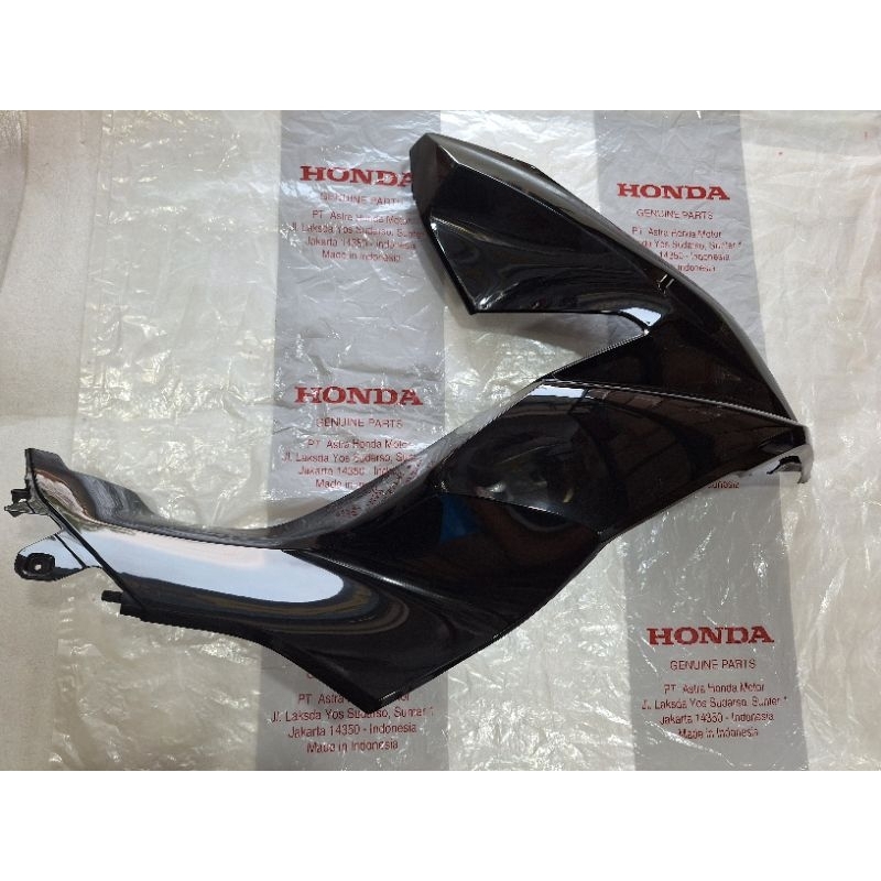 Jual cover R FR SIDE SAYAP KANAN PCX 160 hitam ORIGINAL K1Z | Shopee ...