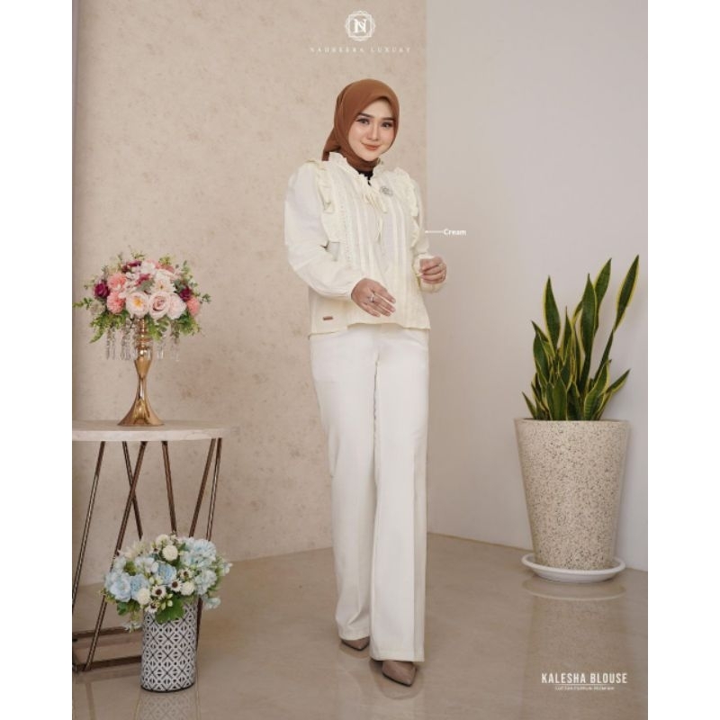 Jual KALESHA BLOUSE BY NADHEERA LUXURY | Shopee Indonesia
