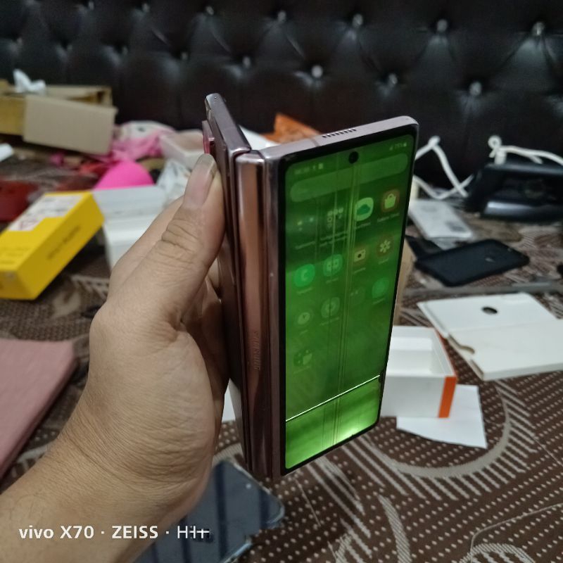 Jual Samsung galaxy z fold 2 minus lcd mesin z fold normal ram 12GB ...