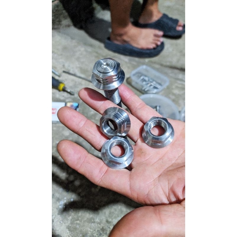 Jual Mur as roda stainless drat 19 / M14 Drat halus mur as roda Honda ...