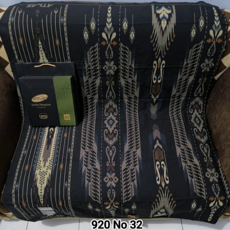 Jual Sarung Atlas Super Premium Motif Batik BHS Tipe 920 Gold & Silver ...