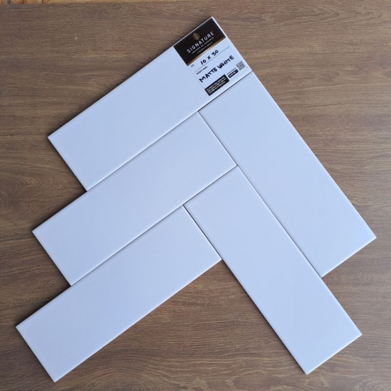 Jual Keramik Subway Putih Dop Mulia Signature 10x30 MATTE WHITE ...