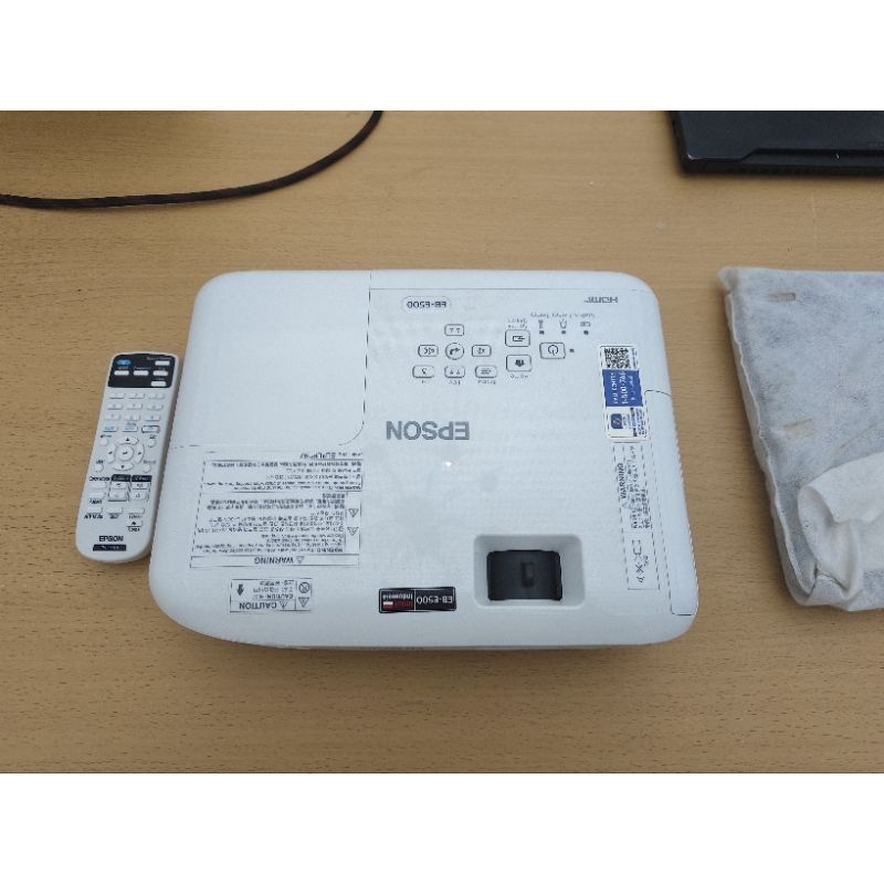 Jual PROJEKTOR EPSON E500 | UNIT MULUS BARU | 3 LCD | HDMI | VGA | BUAT ...
