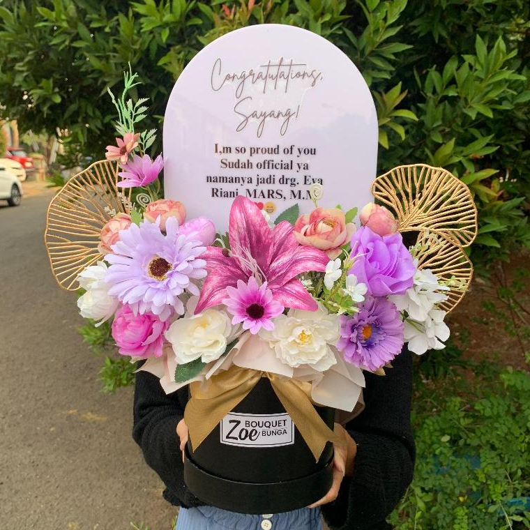 Jual [TIDAK PO] Papan Bunga Akrilik | Bloombox akrilik Flower | Papan ...