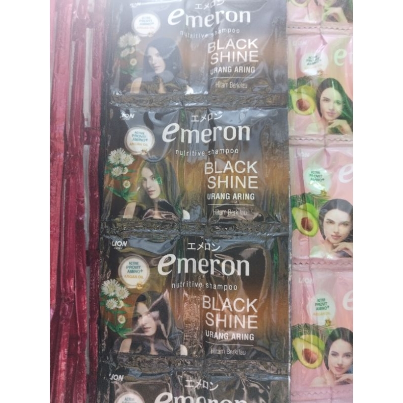 Jual Sampo emeron renceng isi 12 sachet | Shopee Indonesia