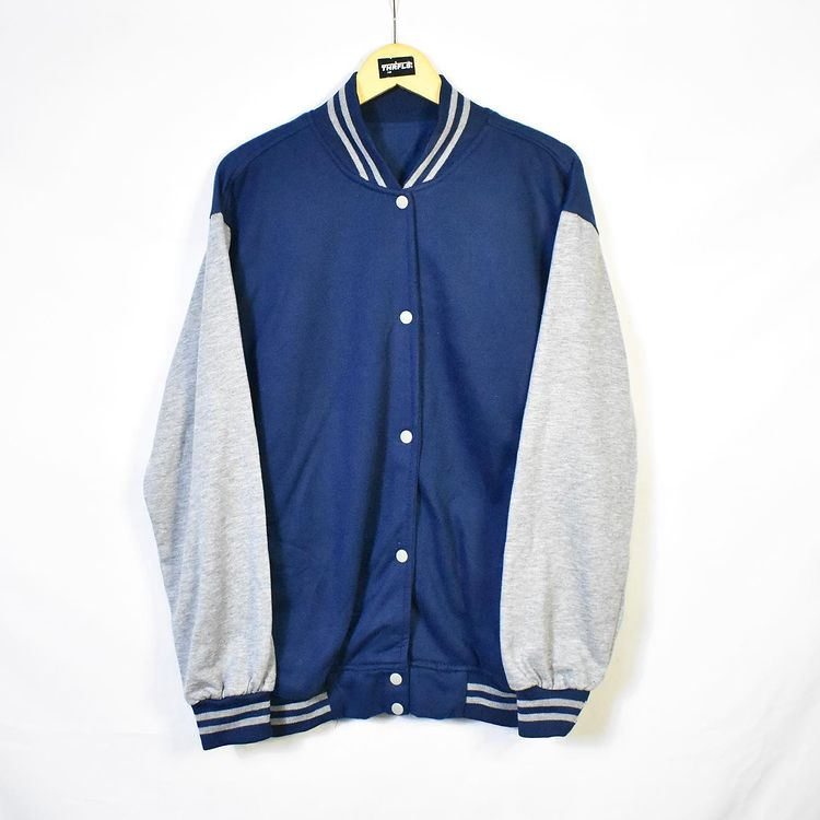 Jual Fleece varsity jacket (M) | Shopee Indonesia