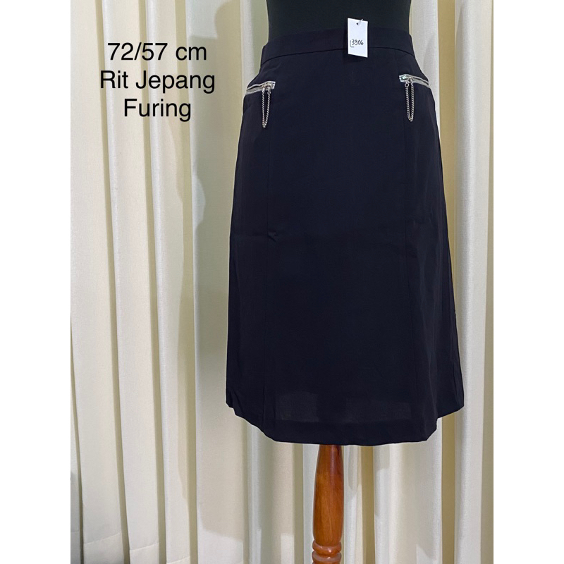 Jual ROK CASUAL 3 - Rok Santai/Rok polos dan motif/Rok Wanita | Shopee ...