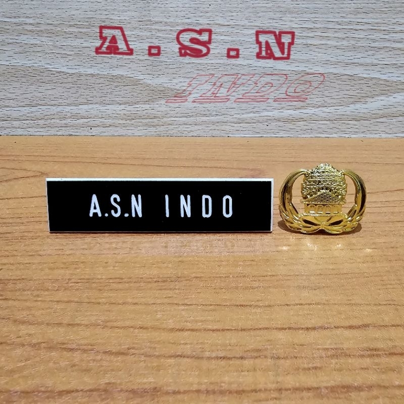 Jual Papan Nama Dada Magnet Grafir Murah + Lencana Korpri Pin Korpri ...