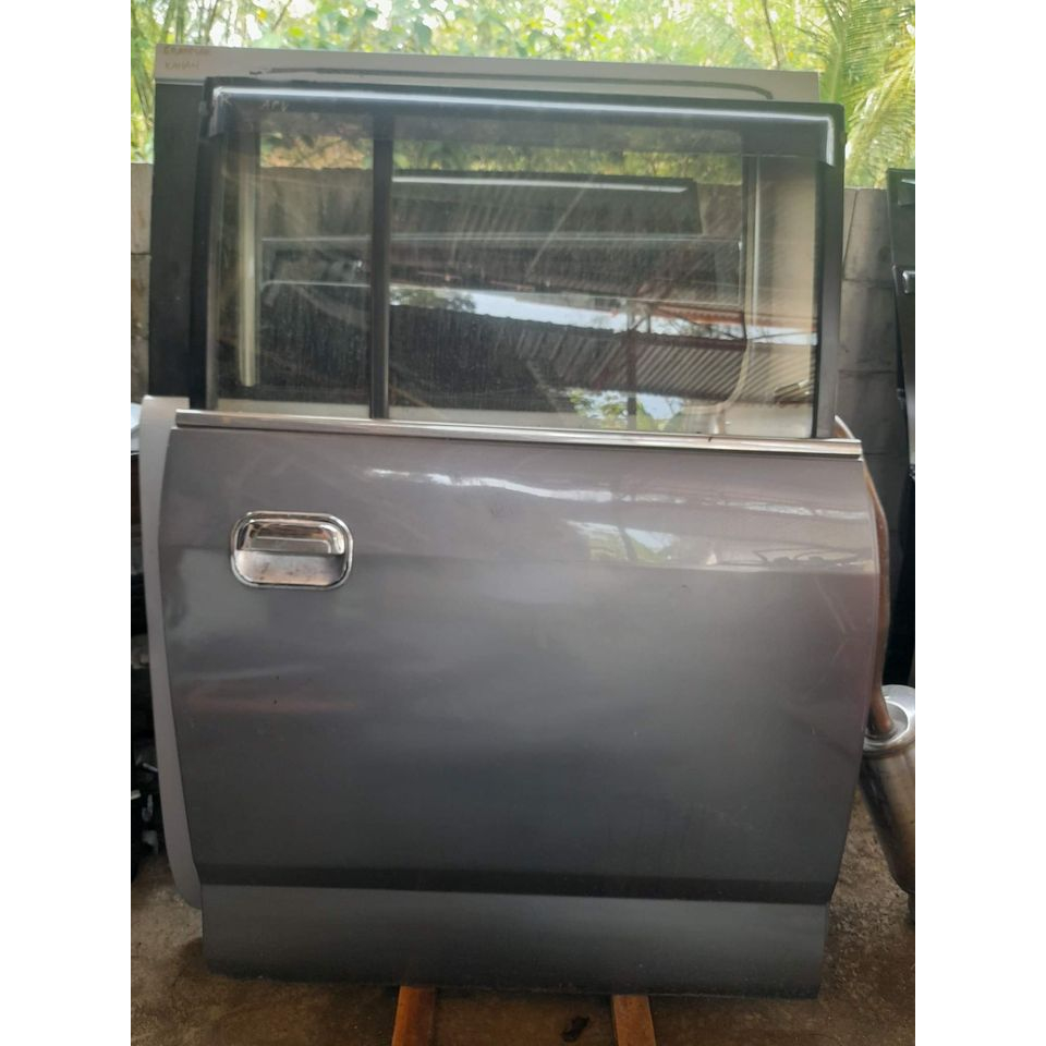 Jual Pintu Belakang Kanan Suzuki APV Second Original Copotan | Shopee ...