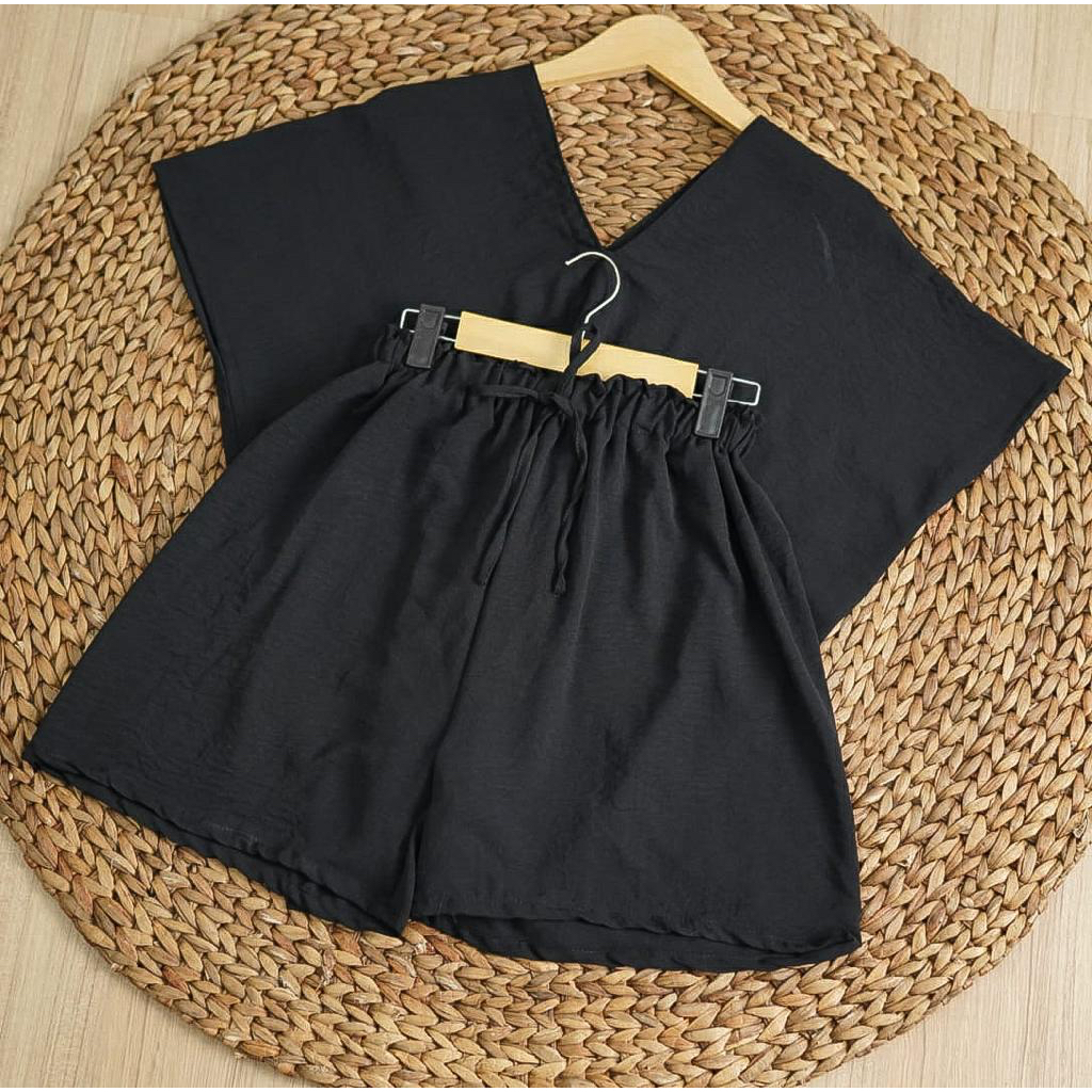 Jual Set Vinny Cringkle Airflow | Setelan Nina Square Jumbo Hotpants ... Jual Set Vinny Cringkle Airflow | Setelan Nina Square Jumbo Hotpants ...