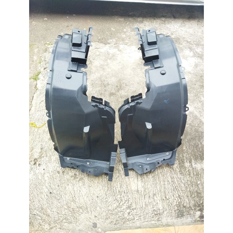 Jual Liner Fender Rush Terios | Spatbor Terios Rush 2018 2019 2020 2021 ...