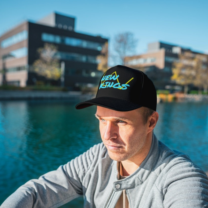 Jual Topi New KIngs blue & yellow, topi distro pria wanita gaul keren ...