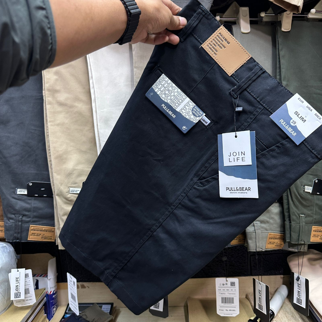 Jual Celana Pendek Santai Pria Navy Branded PULL AND BEAR | Shopee ...