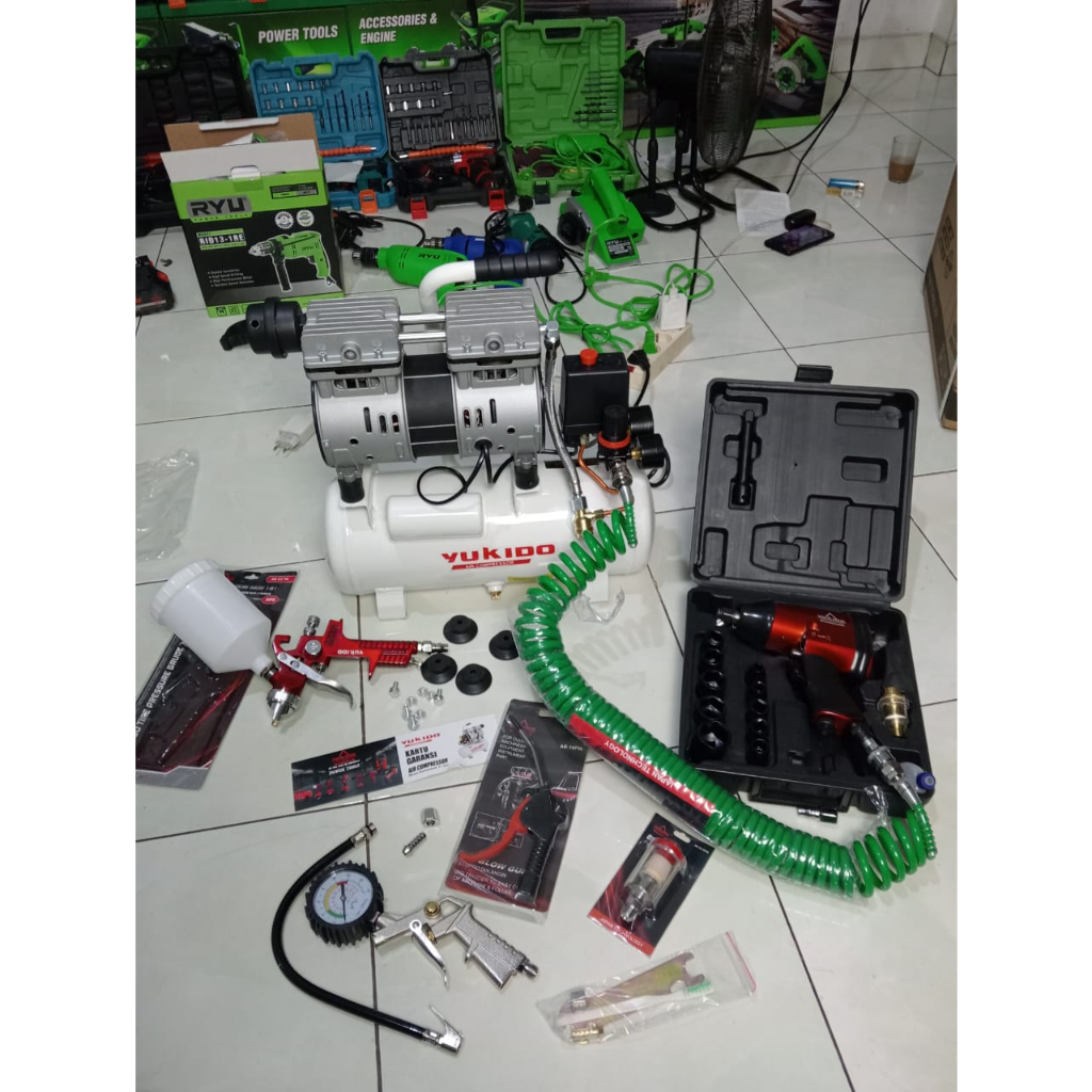 Jual YUKIDO Mesin Kompresor Angin 3/4 HP Portable Air Compressor 8 ...