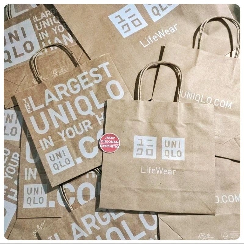 Jual PAPER BAG UNIQLO new design - SUDAH BACA DESKIPSI | Shopee Indonesia