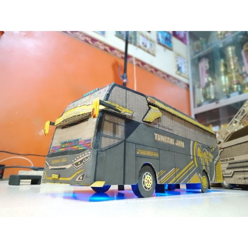 Jual DUSBUS Miniatur bus kardus tunggal jaya | Shopee Indonesia