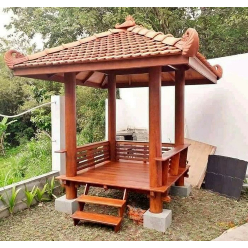 Jual Saung Taman Model Atap Genteng Tanah Ukuran 2x2 Meter Kayu Kelapa ...