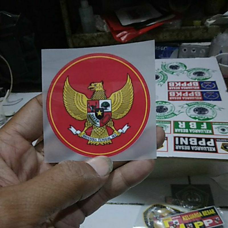 Jual stiker sablon logo garuda merah isi 3 pcs | Shopee Indonesia
