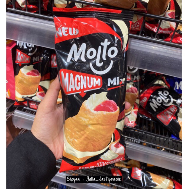 Jual MOLTO MAGNUM MIX STRAWBERRY CHEESECAKE & CREAM | ROTI CROISSANT ...