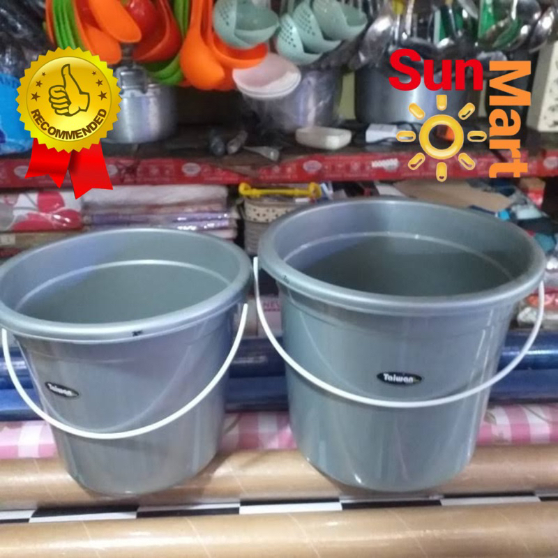 Jual TIMBA PLASTIK TAIWAN 4 GALON / EMBER PLASTIK GAGANG BESI SILVER ...