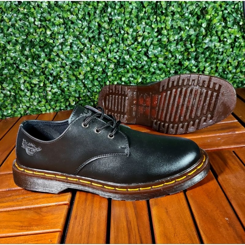Jual Sepatu Formal Casual Dr.Martens 3 Hole | Sepatu Clasik Dokmar ...