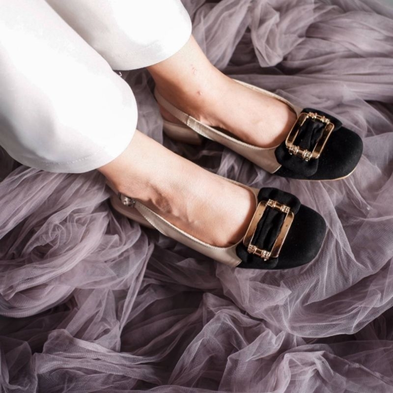 Jual YOVVLI CLEO Sepatu Wanita Formal Non Formal | Shopee Indonesia