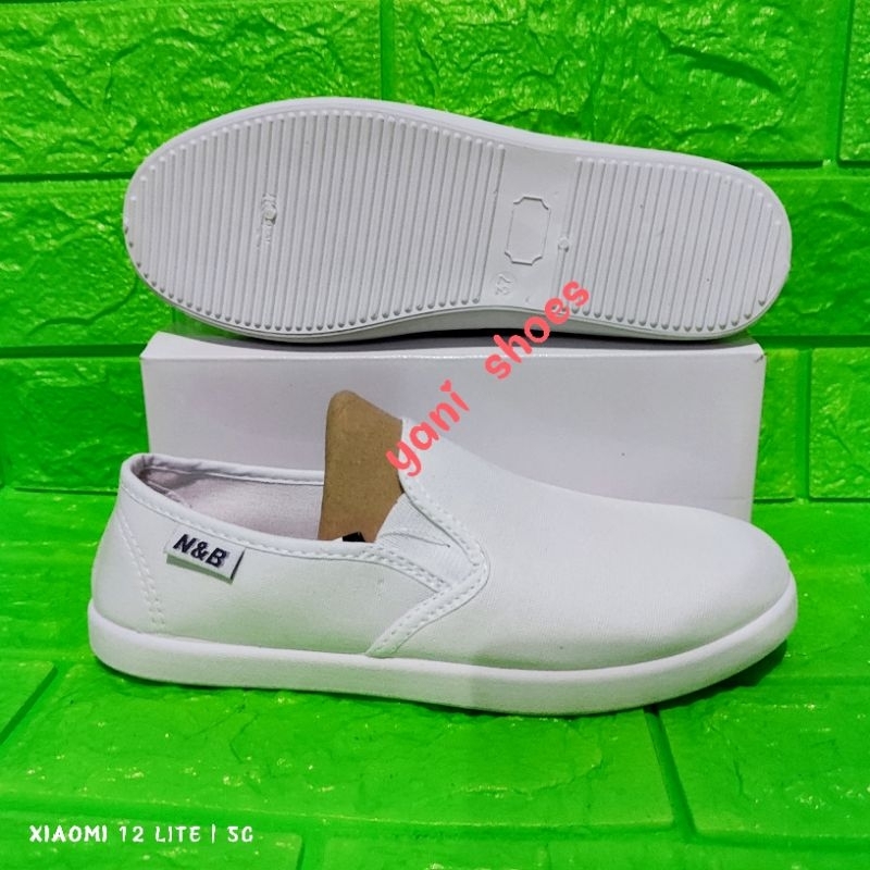 Jual sepatu pantofel N&b sepatu putih polos wanita uk 36/40 | Shopee ...