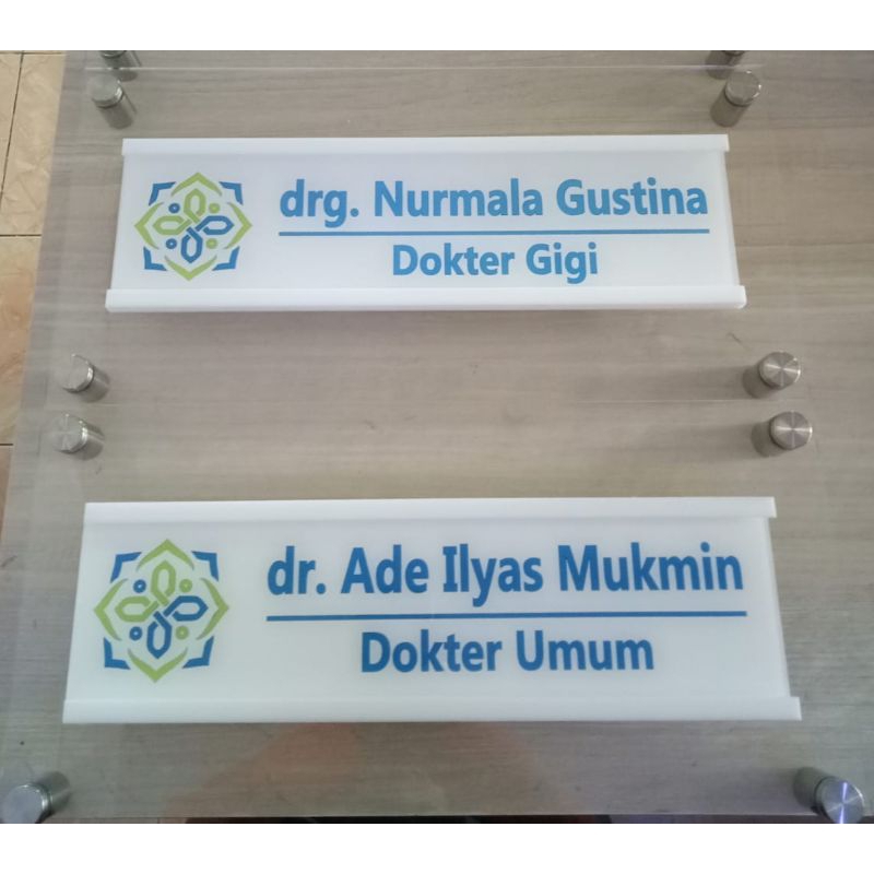 Jual PAPAN AKRILIK SLIDING/NAME TAG SLIDING | Shopee Indonesia