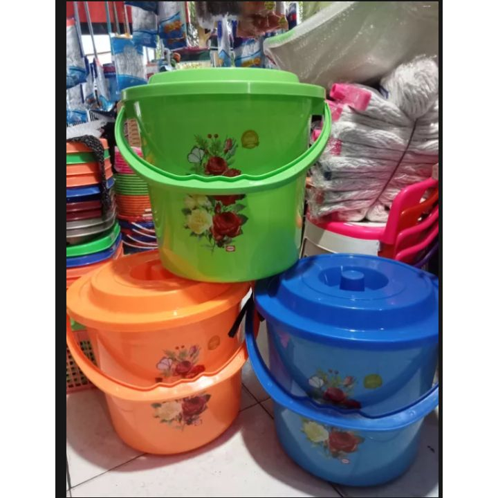 Jual TRS - Ember 4 Galon Ember 15 liter Warna Cerah | Shopee Indonesia