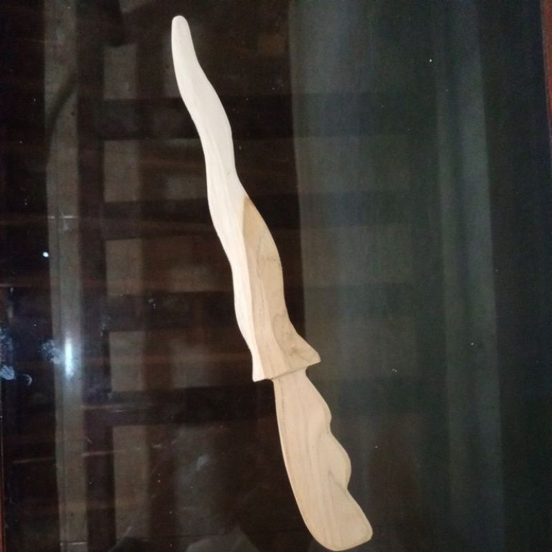 Jual Keris Kayu Miniatur Mainan Peragaan Latihan Silat Beladiri - Keris ...
