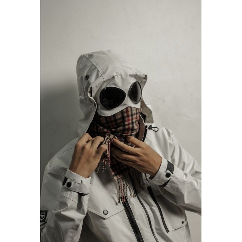 Jual TROUBLEMAKER GOGGLE JACKET MUTANT BROKEN WHITE - GOGGLE JACKET ...