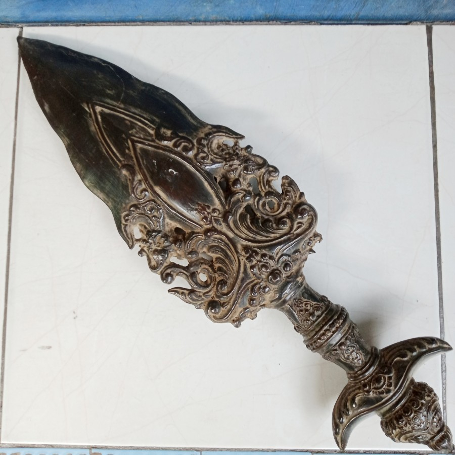 Jual Pusaka Pedang Kadga Kuningan / Besi Kursani Campuran Perunggu ...