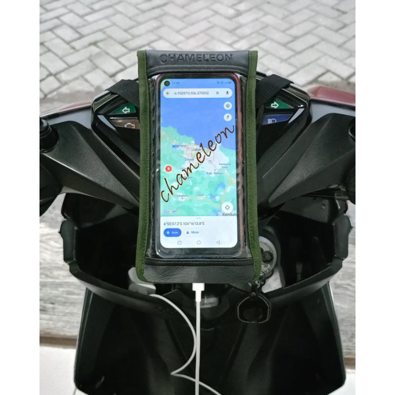 Jual Holder HP motor ada lubang cas Bahan kulit sintetis anti air ...