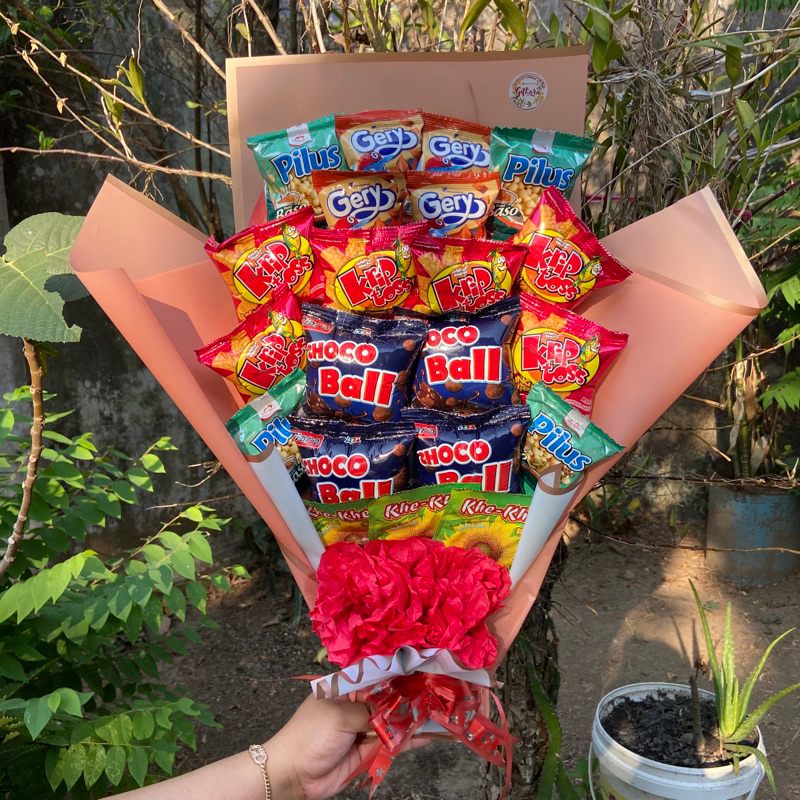 Jual BUKET PERMEN LOVE / BUKET SNACK / BUKET KEKINIAN / BUKET MAKANAN ...